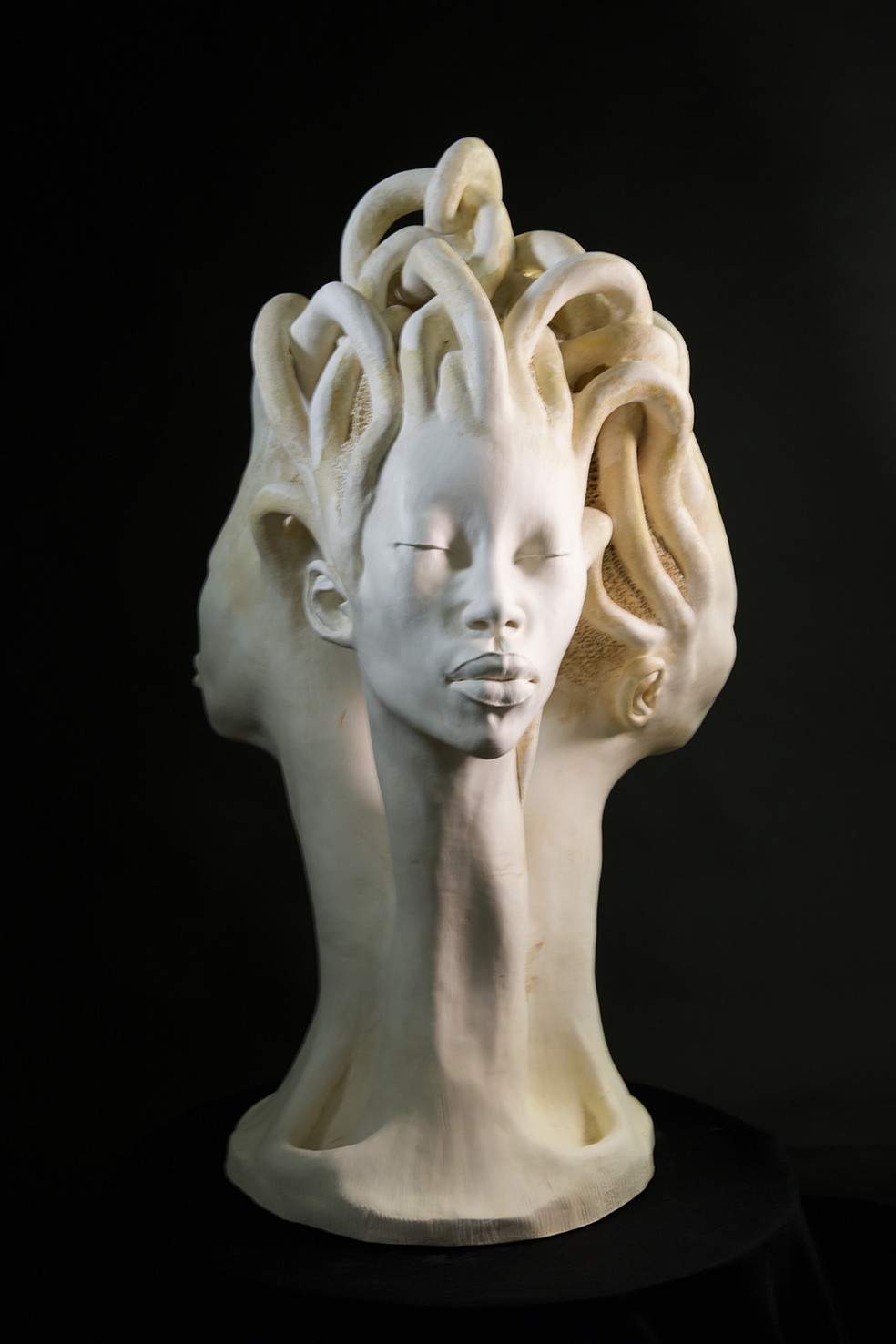 SCULPTURES AND PAINTINGS BY CHUKES: Click on Menu for Artworks and more